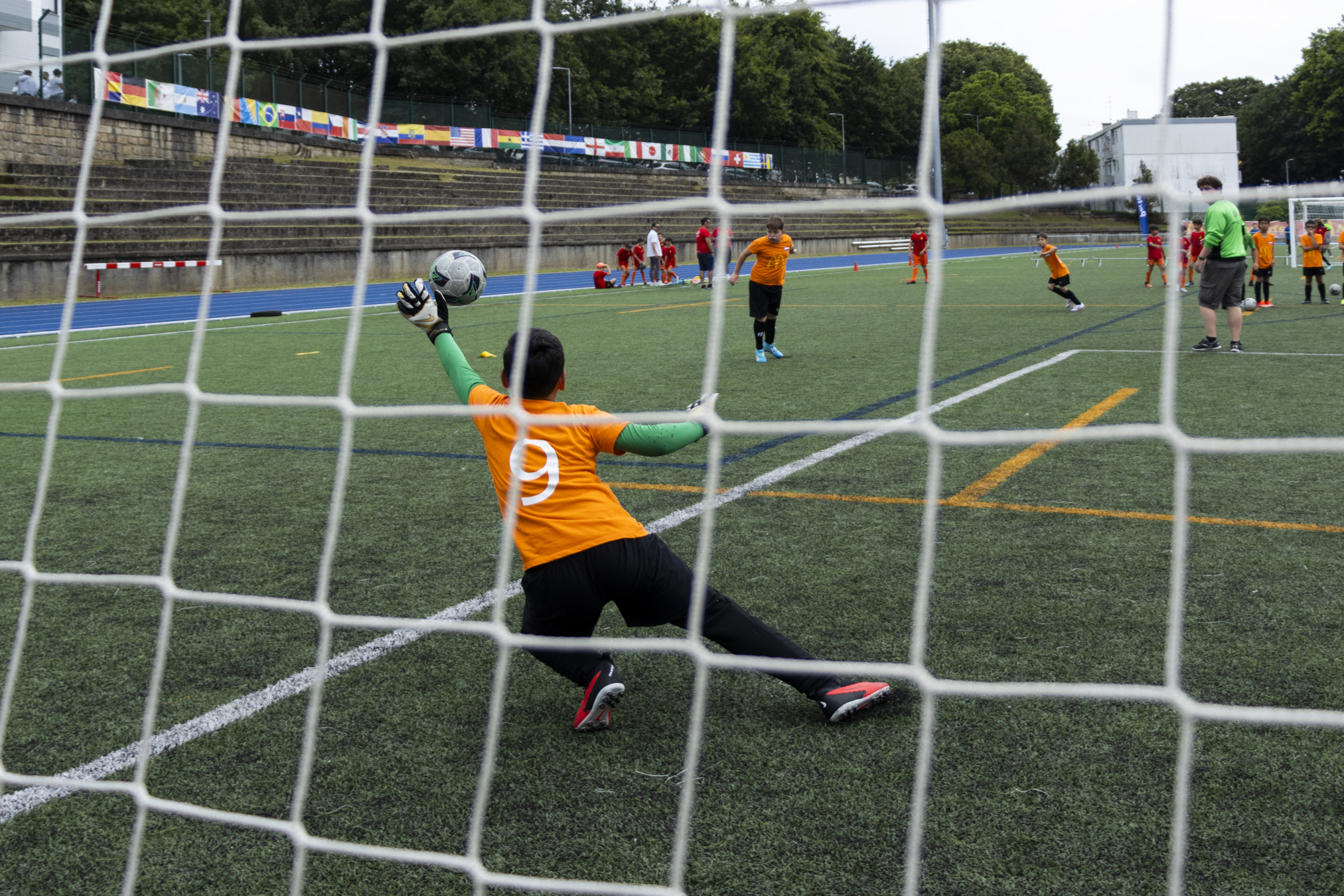 Campeonato do mundo de futebol “dos pequeninos” estreia sub-12 feminino ...