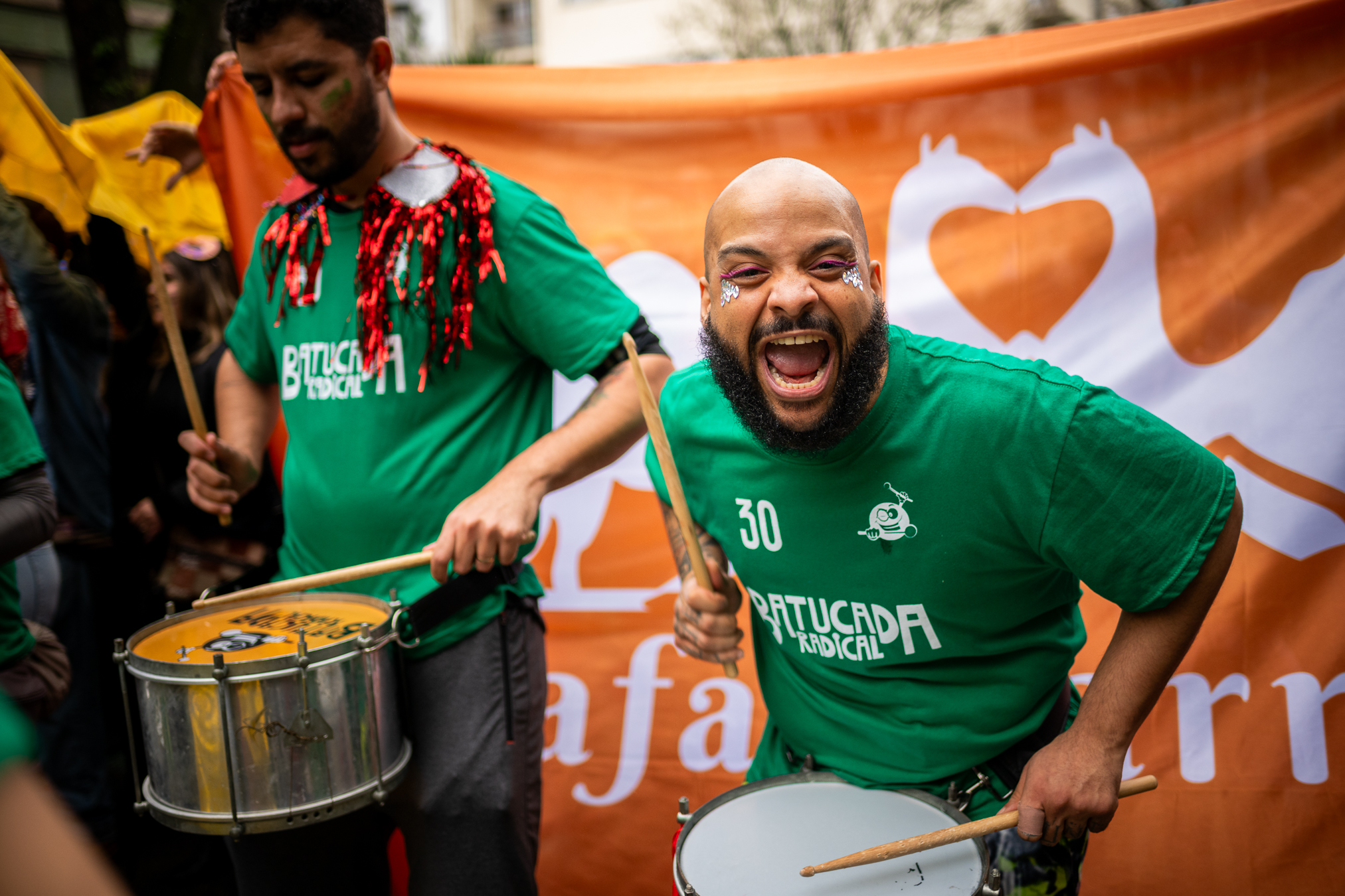 Batucada Radical espera 10 mil "participantes" em desfile de Carnaval ...